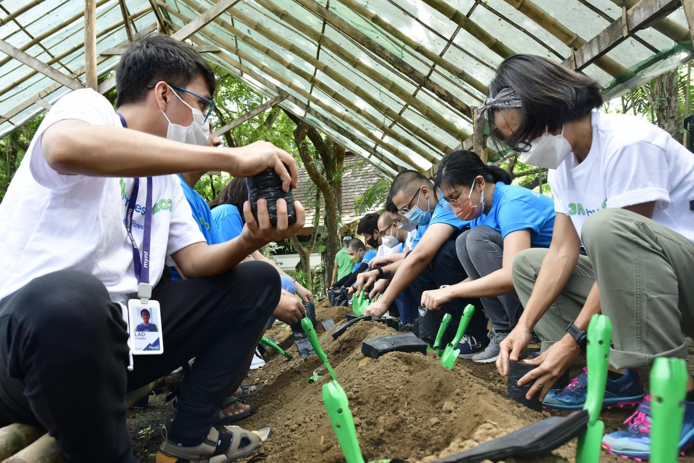 GCash and ABS-CBN Foundation plant 88,000 seedlings and launch new trees