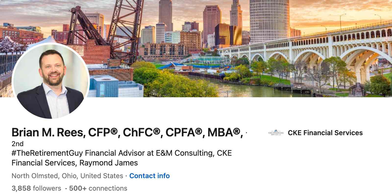 LinkedIn Headlines for Financial Advisors with 35 Examples