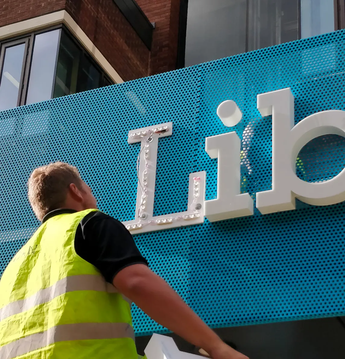 Business Sign Maker | Solutions - Signature Signs