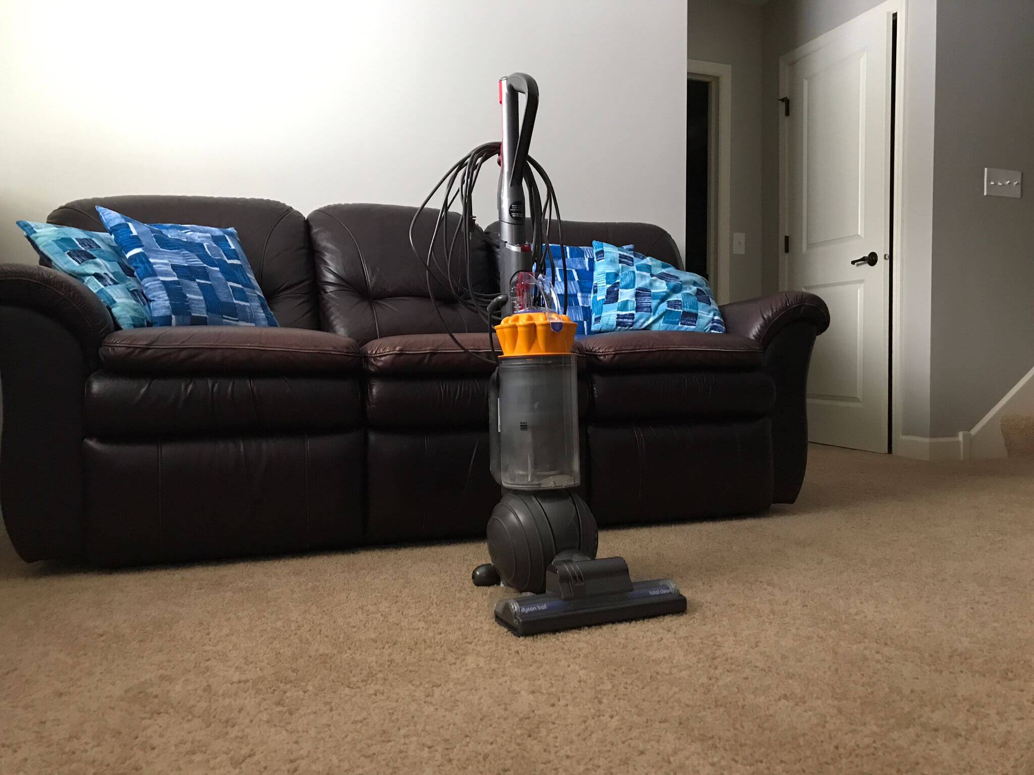 Where Can I Store A Vacuum Cleaner? (11+ Ideas)
