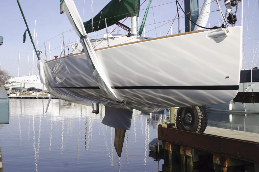 10 Types of Sailboat Keels (Canting, Bilge, Bulb & More!)