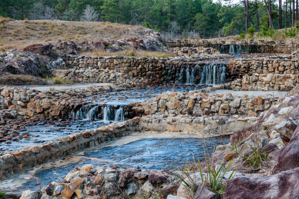 15 Best Texas Waterfalls (With Hiking Trails & Amazing Views)