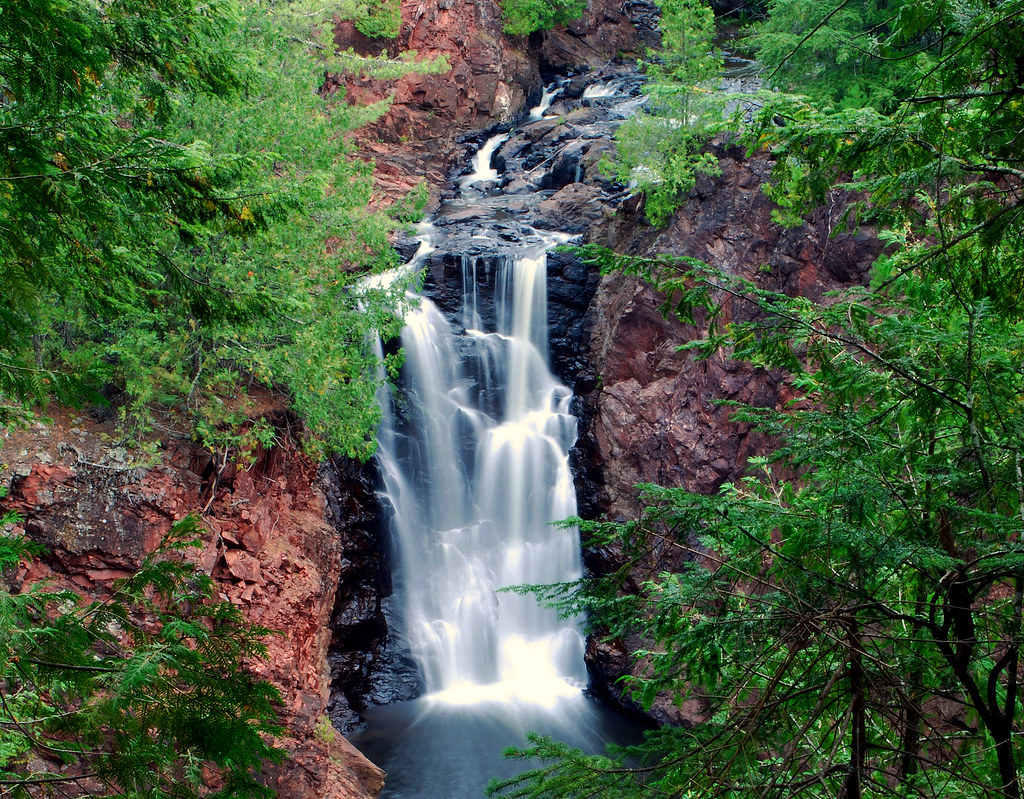 15 Best Waterfalls In Wisconsin (Highest & Most Beautiful)