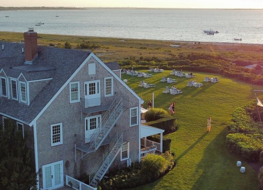 34 Best Romantic Getaways In Massachusetts (Hotels, Resorts, & Spas)