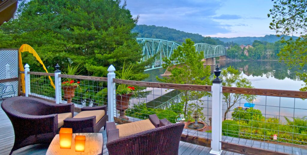 16 Best Romantic Getaways in Pennsylvania (Hotels, Lodges, & Resorts)