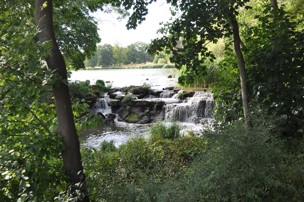 15 Best Waterfalls Near Chicago (To Explore & Enjoy)