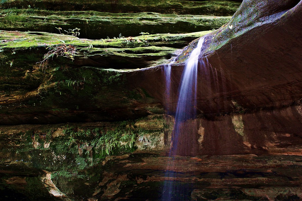 15 Best Waterfalls Near Chicago (To Explore & Enjoy)