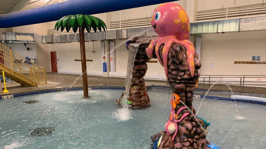 7 BEST Indoor Water Parks In Indiana (Don't Miss Out!)