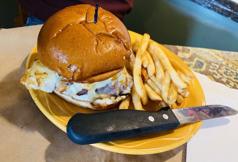 20 BEST Restaurants in North Conway, NH (Unique Flavors For Everyone!)