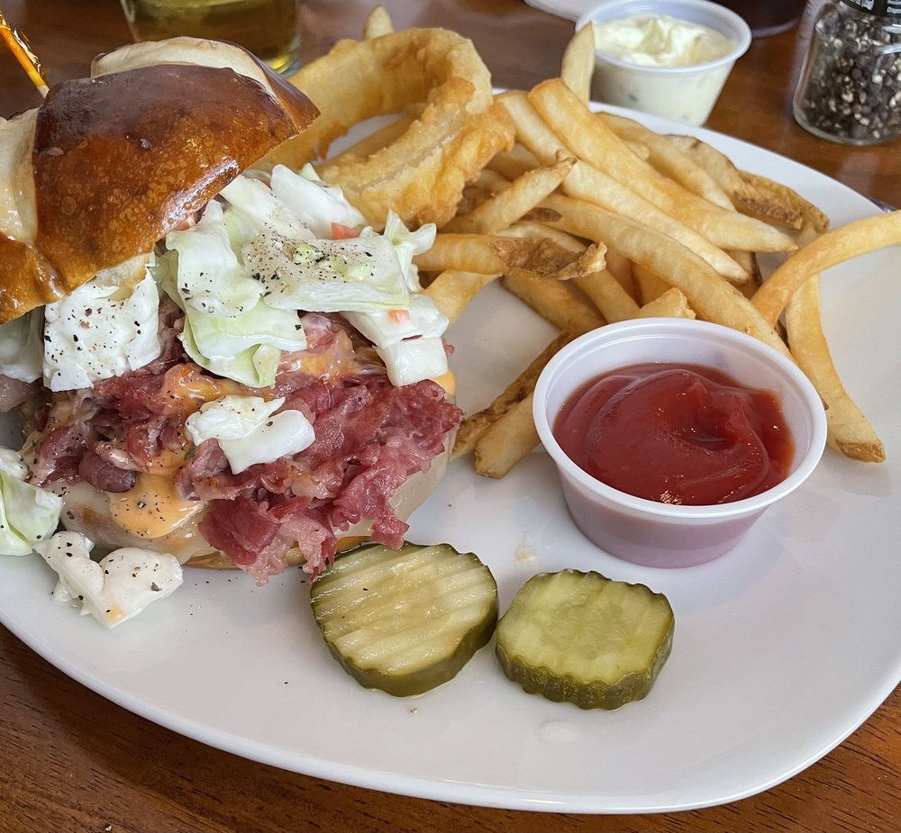 20 BEST Restaurants in North Conway, NH (Unique Flavors For Everyone!)