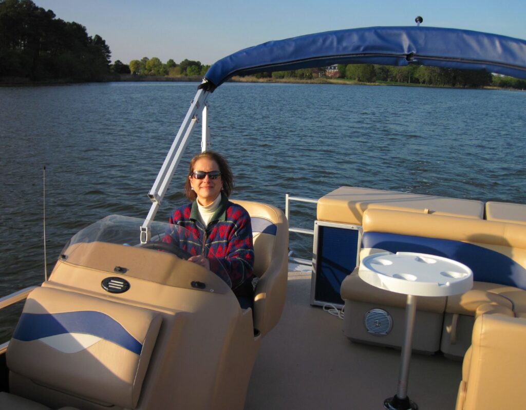 15 Best Pontoon Boat Brands Available (Includes Amazing Features!)