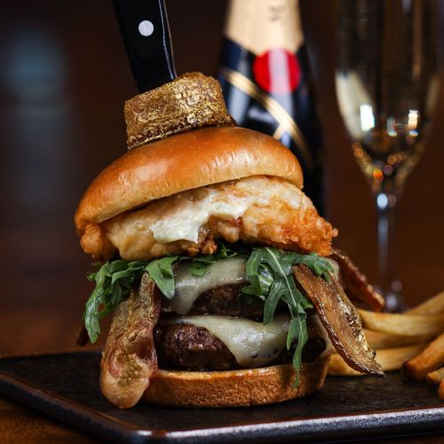 Slater's 50/50 Las Vegas - Ultimate Bacon, Burgers & Beer Experience