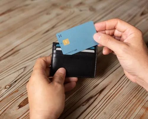 Crypto Hardware Wallet ⎯ Safe and Easy To Use ⎯ HASHWallet