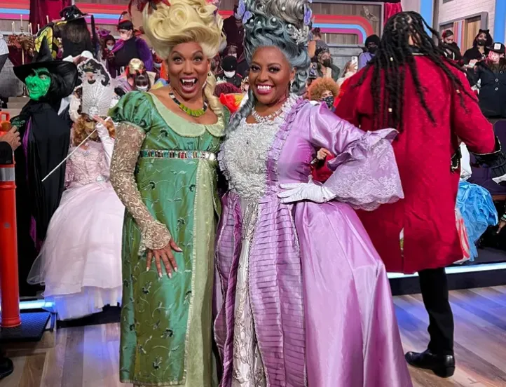 Rolonda Watts - Home