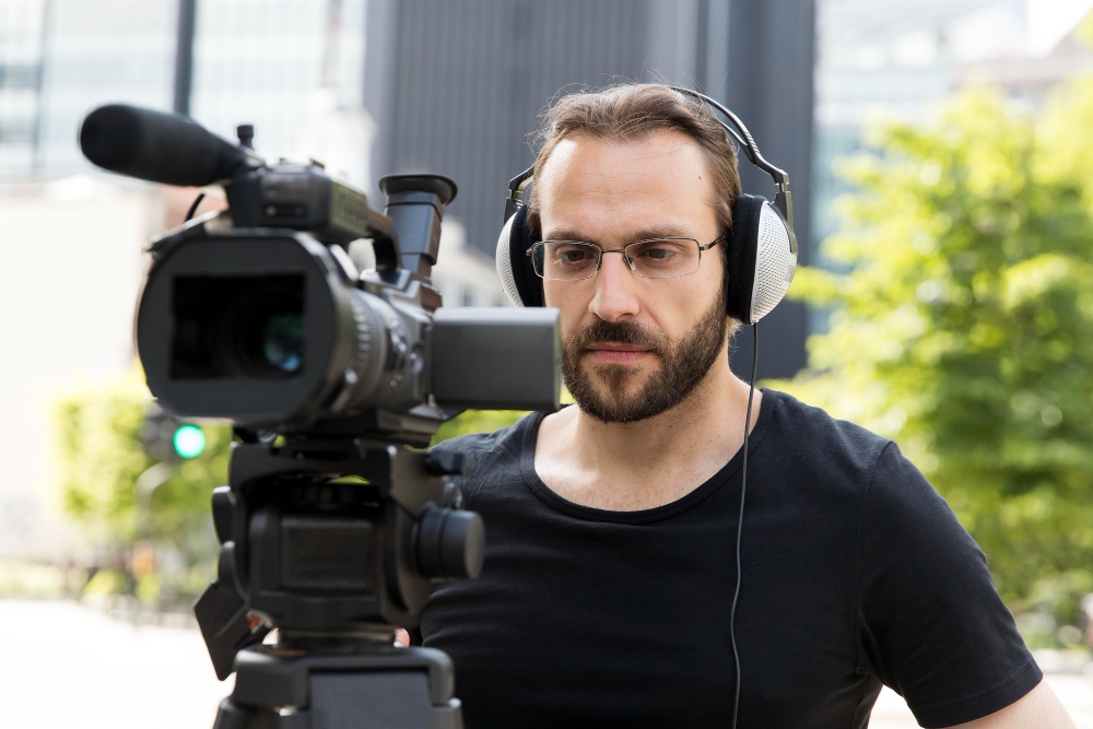 Operator kamery - Przykłady CV i wskazówki jak stworzyć własne