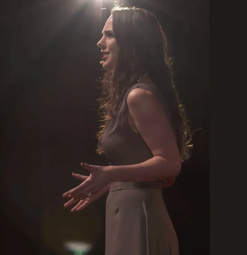 Hayley Quinn: London Dating Coach for Men and Women