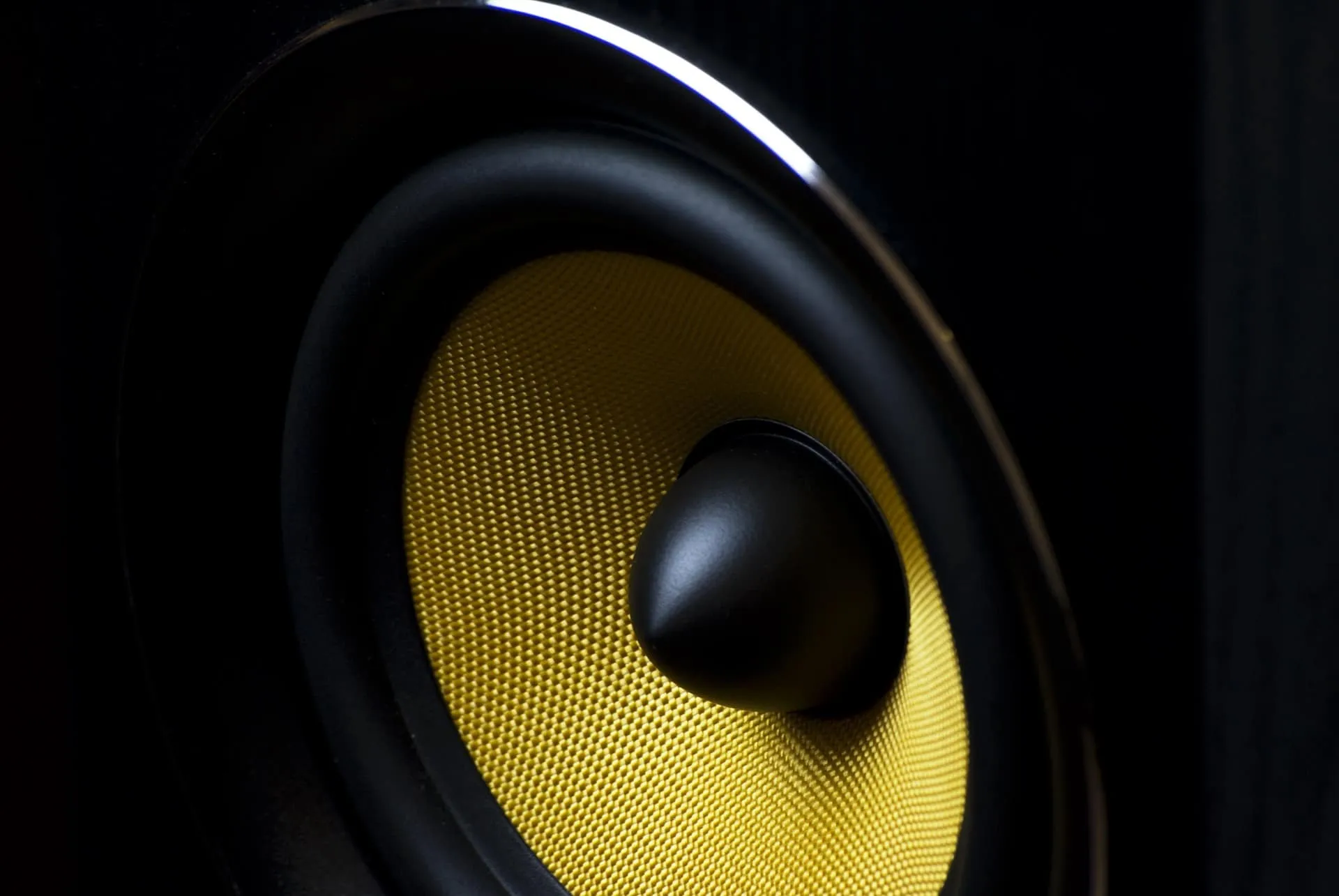 Do You Need Acoustic Panels For Home Theaters? | Elite HTS