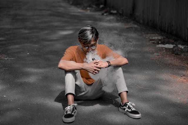 Teen Vaping: The Complete Guide for Parents