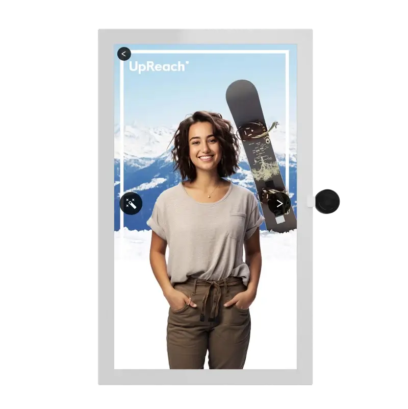 Portrait photo booth | Elegant wall mounting | UpReach