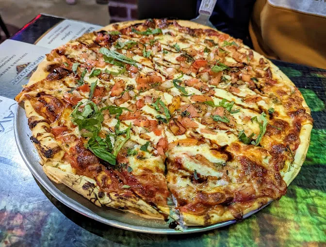 Ala Roma Pizzeria & Pub - Gallery