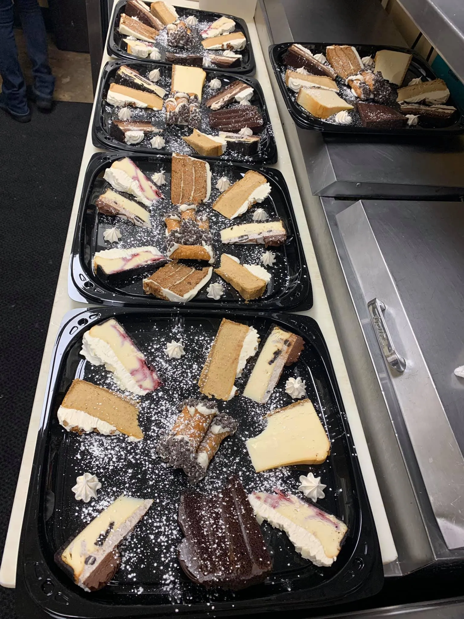 Ala Roma Pizzeria & Pub - Catering