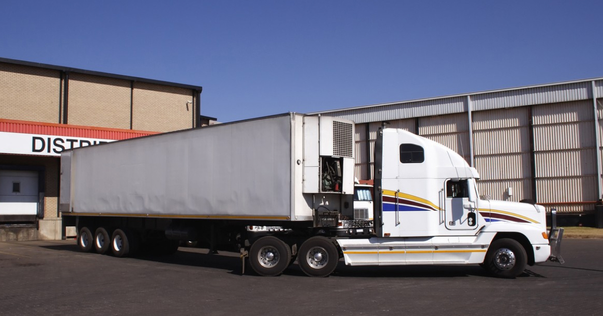 LTL Shipping Rates vs. FTL Shipping Rates | Flock Freight