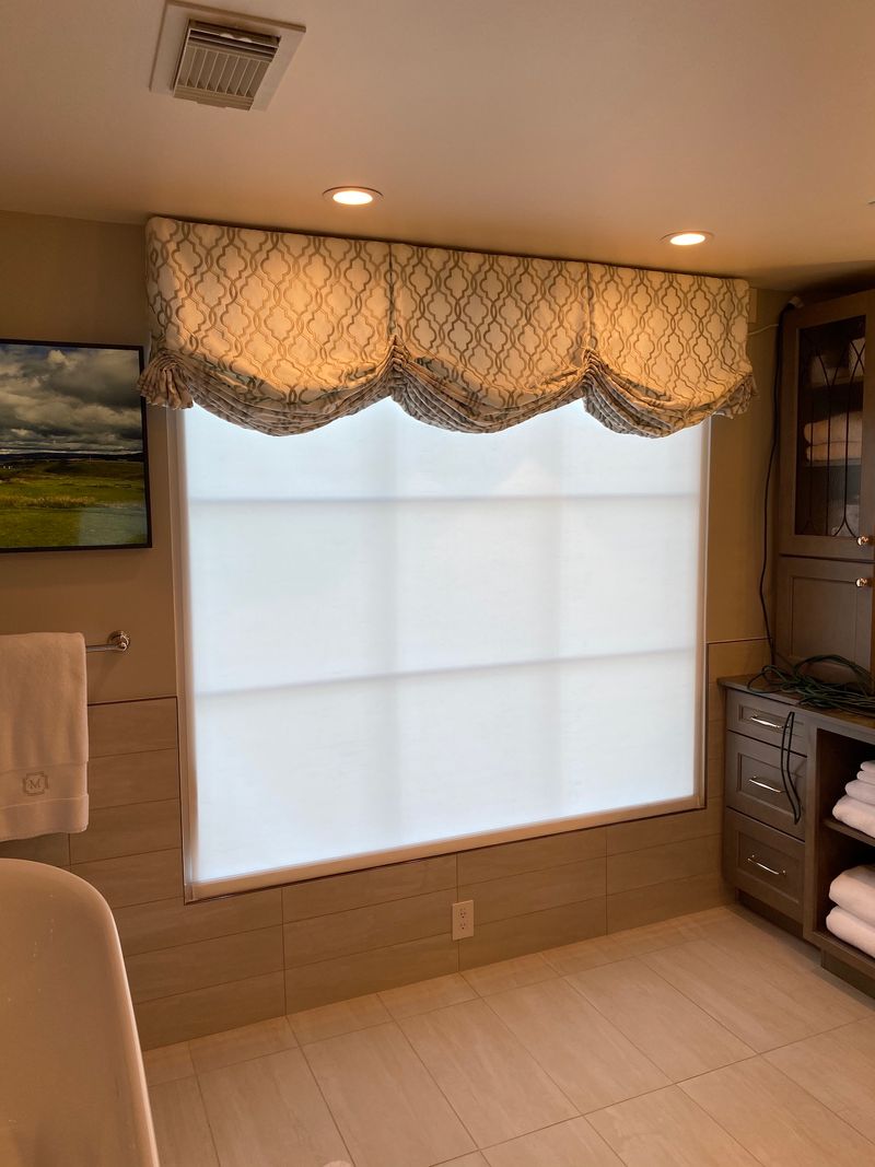 Window Valances Create the Perfect Touch