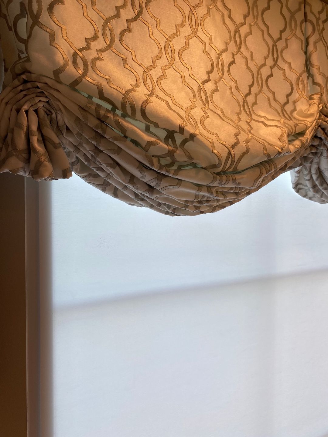 Window Valances Create the Perfect Touch