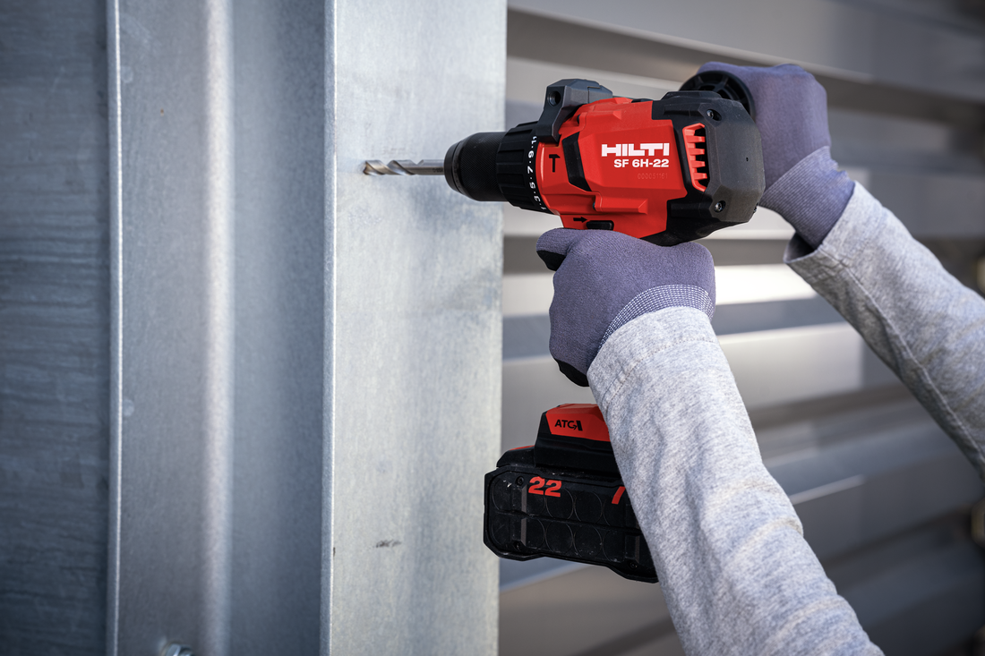 Atornilladora taladro con percusión a batería SF 6H-22