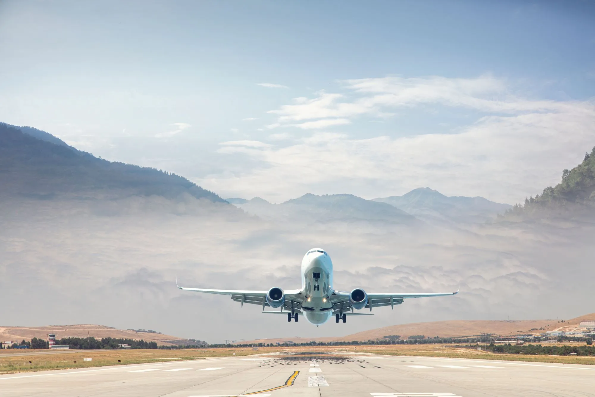 Comprehensive Aircraft Guides | Diverse Charter Options | Fliteline