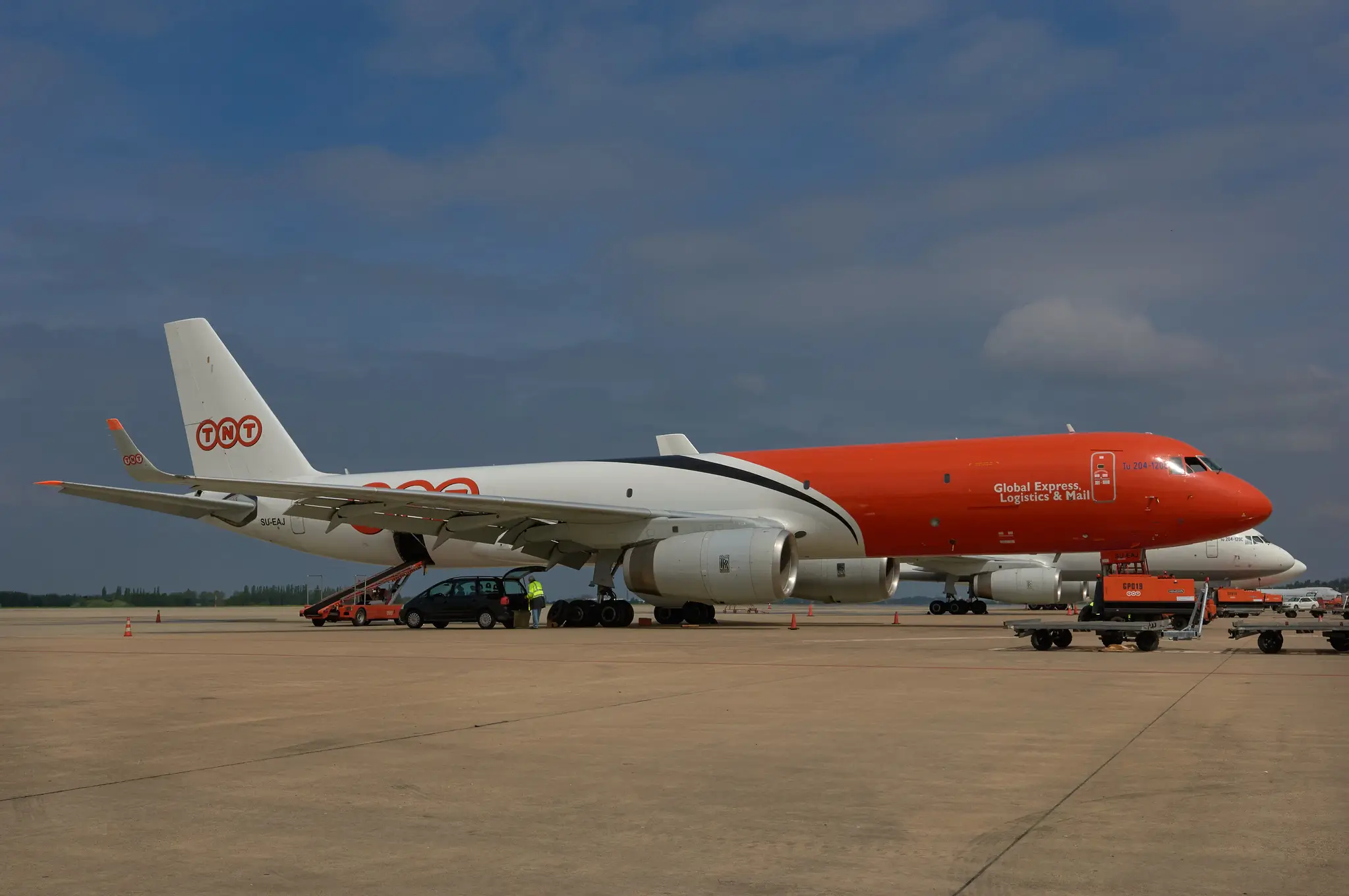 TU-204CE | High-Capacity Medium-Range Freighter | Fliteline