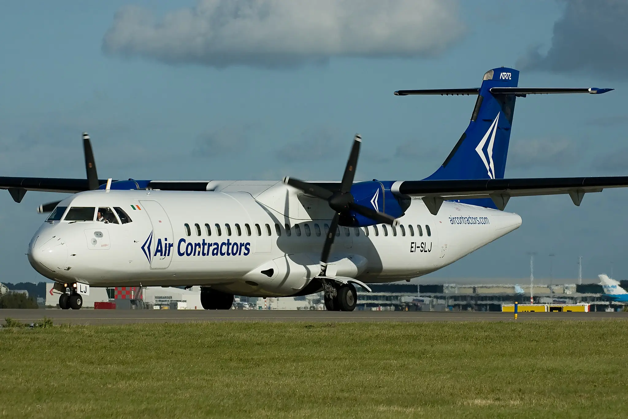 ATR 72-200F Bulk | Flexible Cargo Aircraft | Fliteline