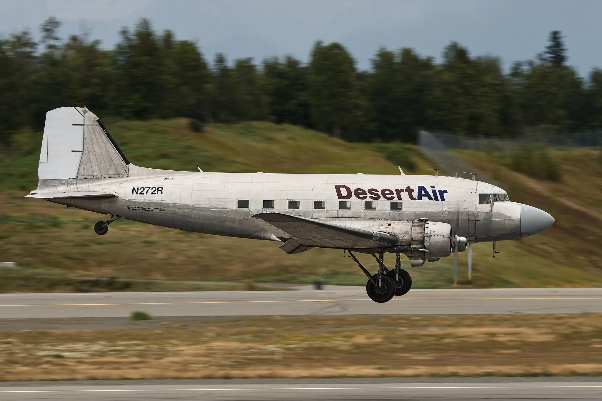 DC-3 | Timeless Cargo Aircraft | Fliteline