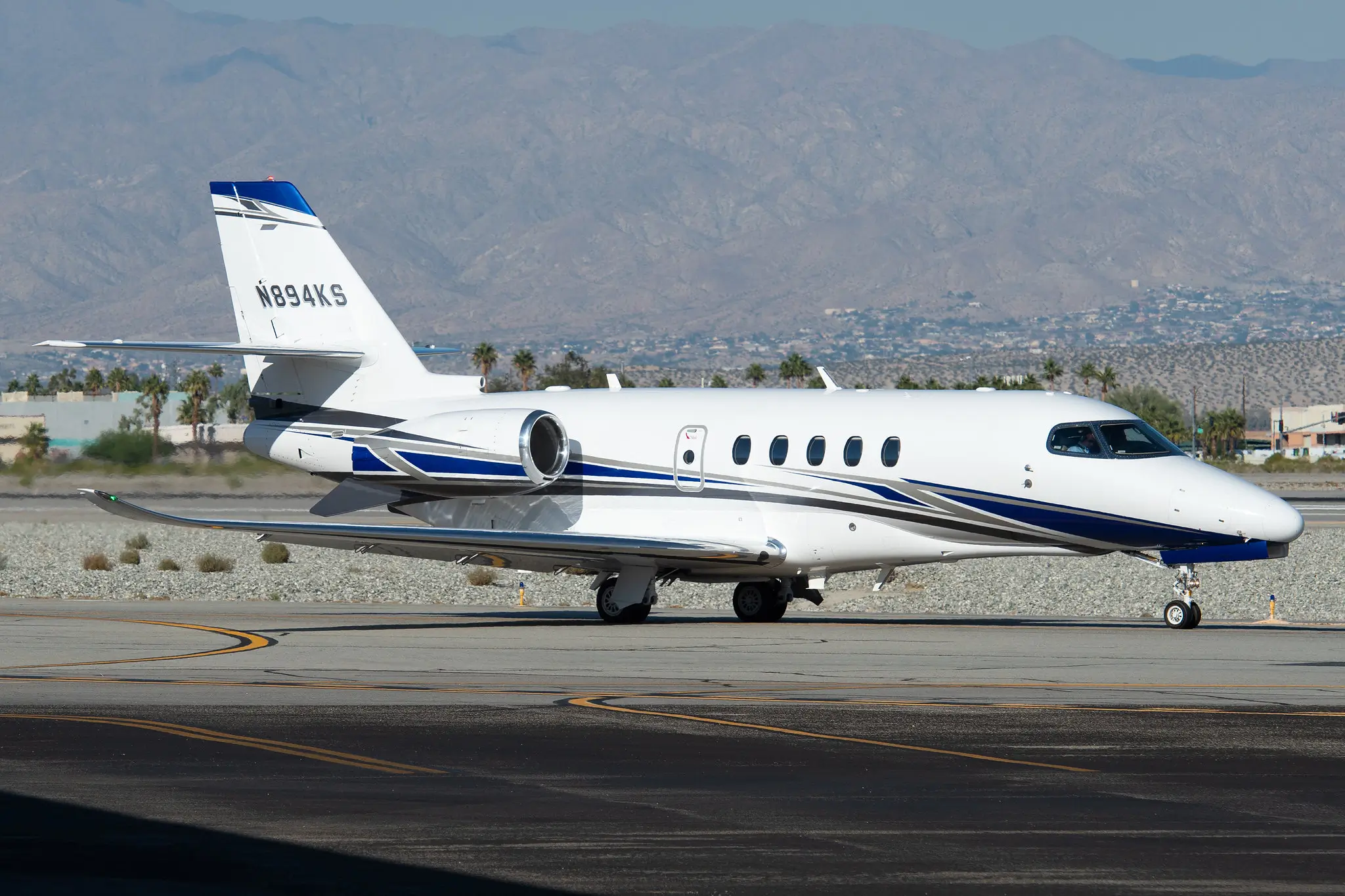 Citation Latitude | Spacious Cabin and Advanced Tech Mid-Size Jet ...