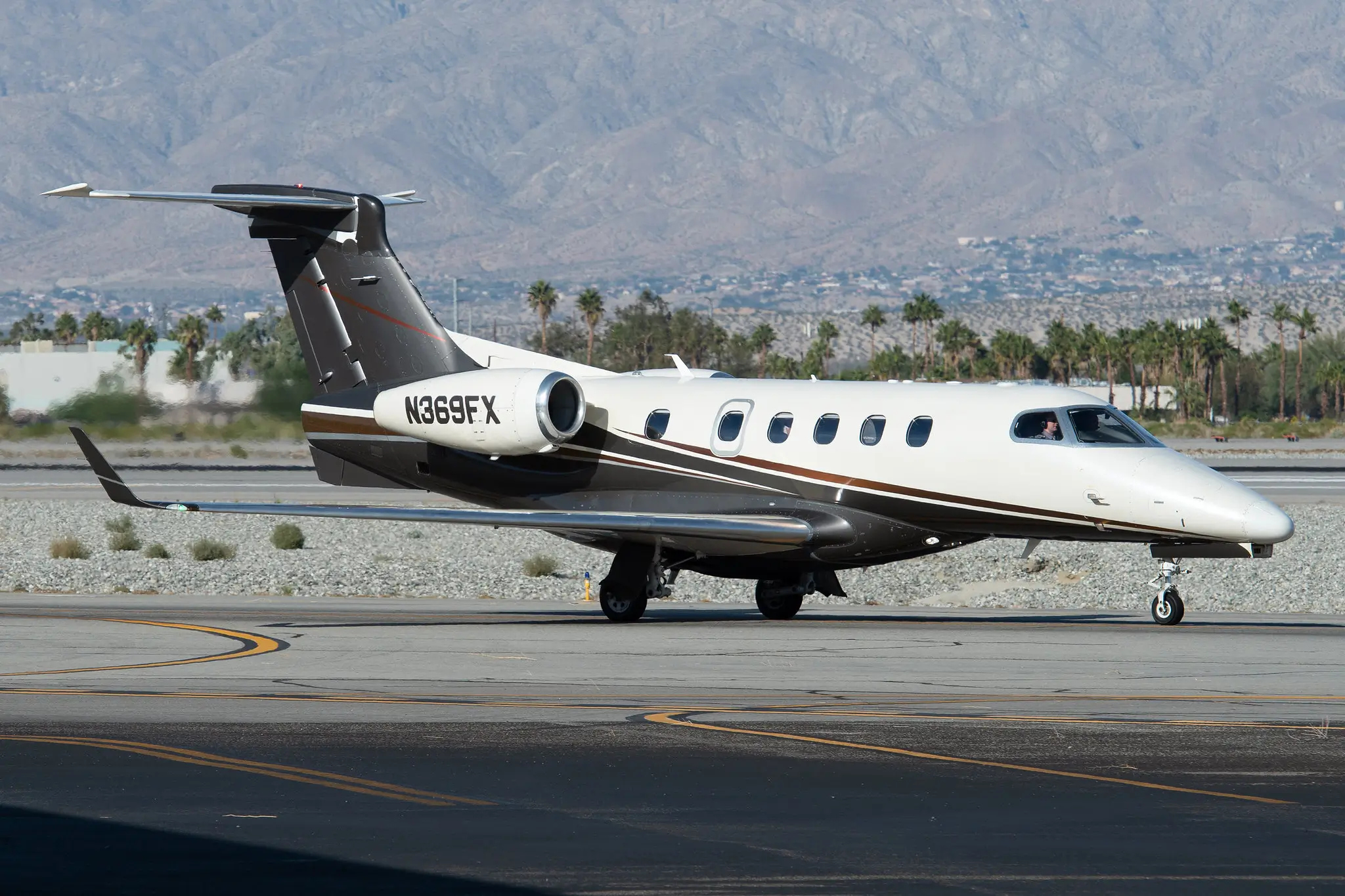 Phenom 300 | Best-in-Class Light Jet | Fliteline