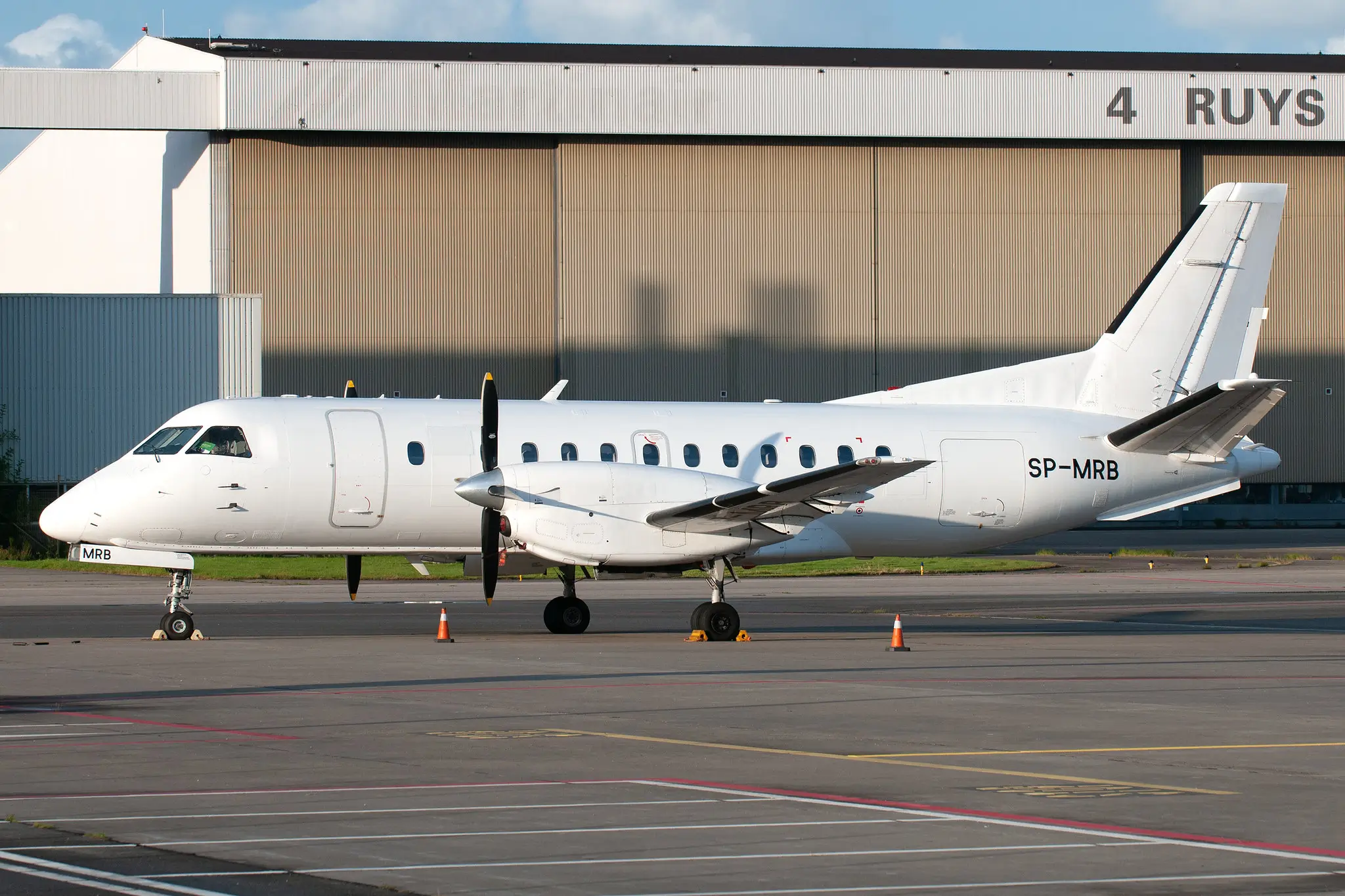 Saab 340 A | Ideal for Short-Haul and Efficient Travel | Fliteline