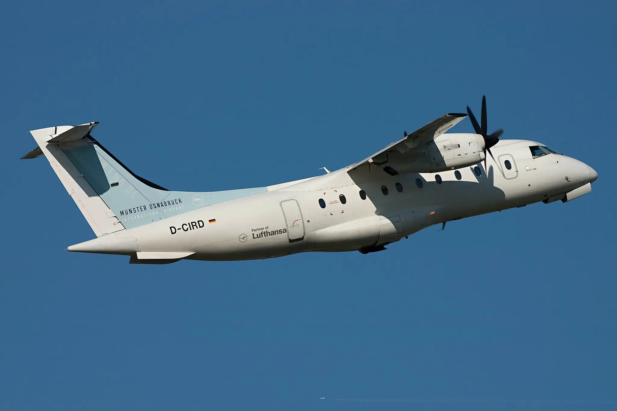 Dornier 328-100 | Perfect Blend of Speed and Comfort | Fliteline