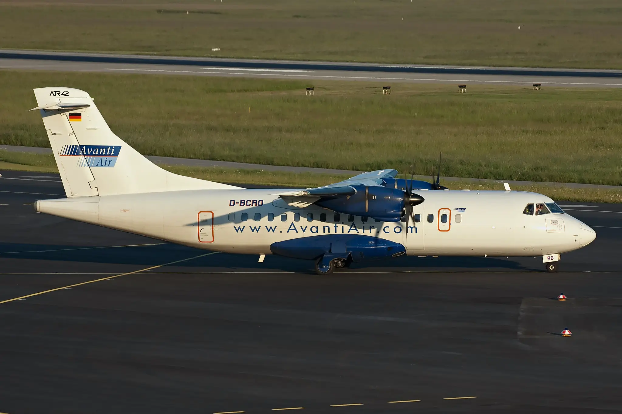 ATR 42-300 | Reliable Turboprop for Short Hauls | Fliteline