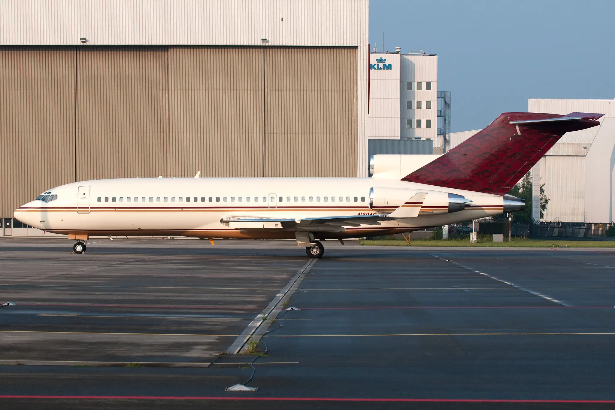 Boeing 727-100 | Classic Design, Reliable Performance | Fliteline