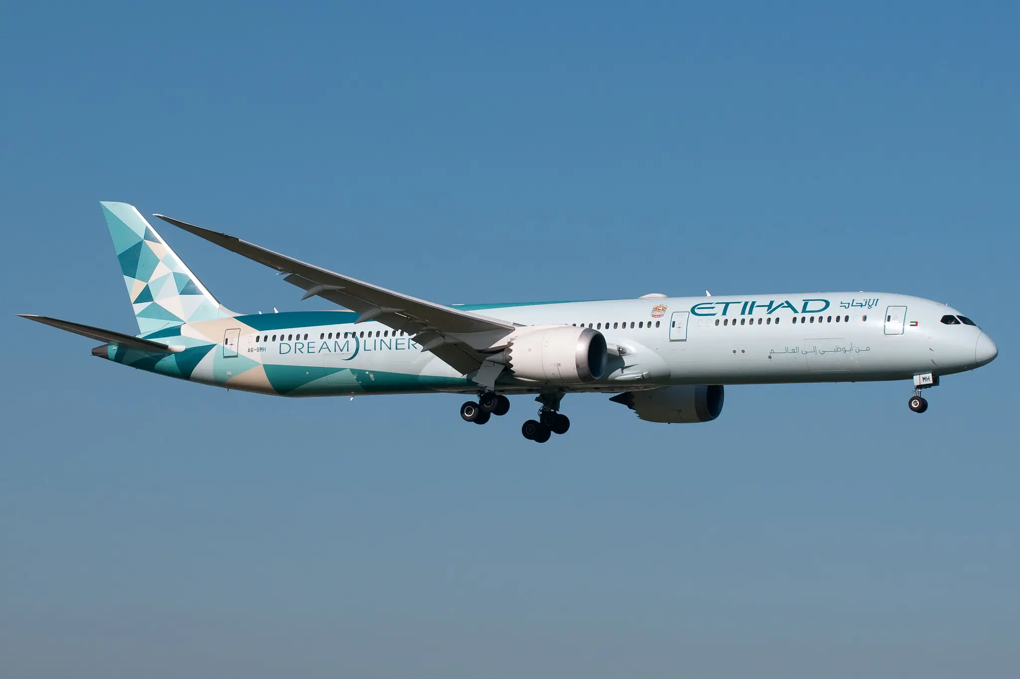 Boeing 787-10 Dreamliner | Exceptional Efficiency and Comfort | Fliteline