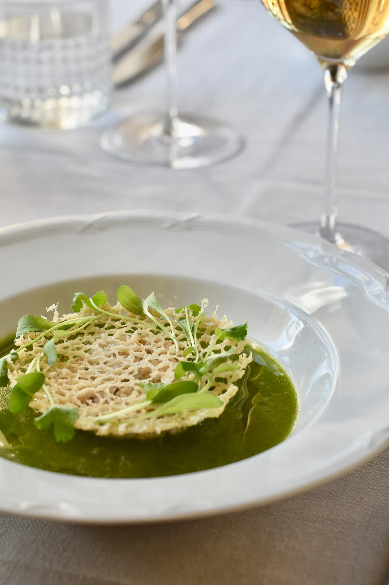 Brede Spisehus | Uden for byen, midt i historien