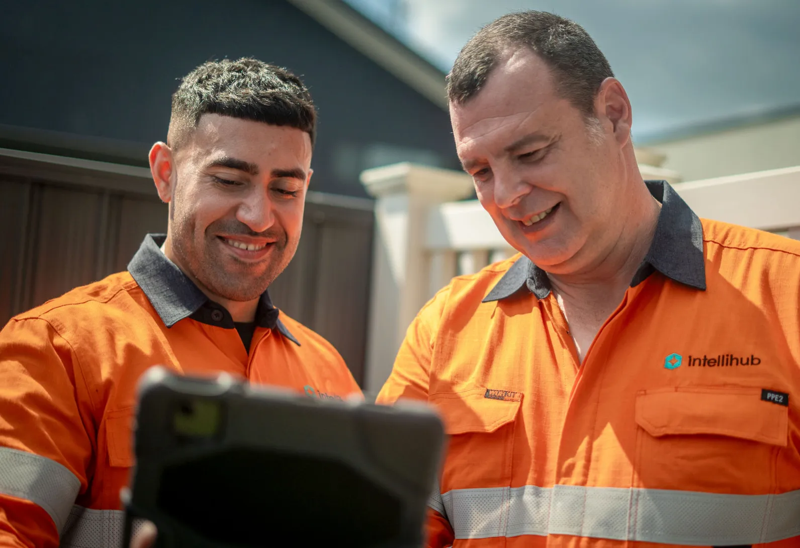 About us | Intellihub