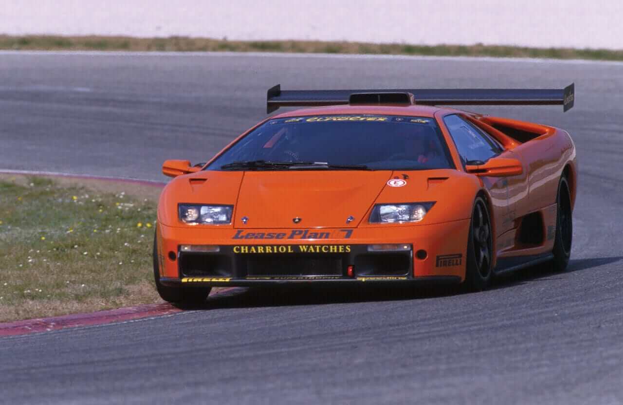 Lamborghini Diablo |The Poster Car of The 90s - PlotLand - Webflow HTML ...