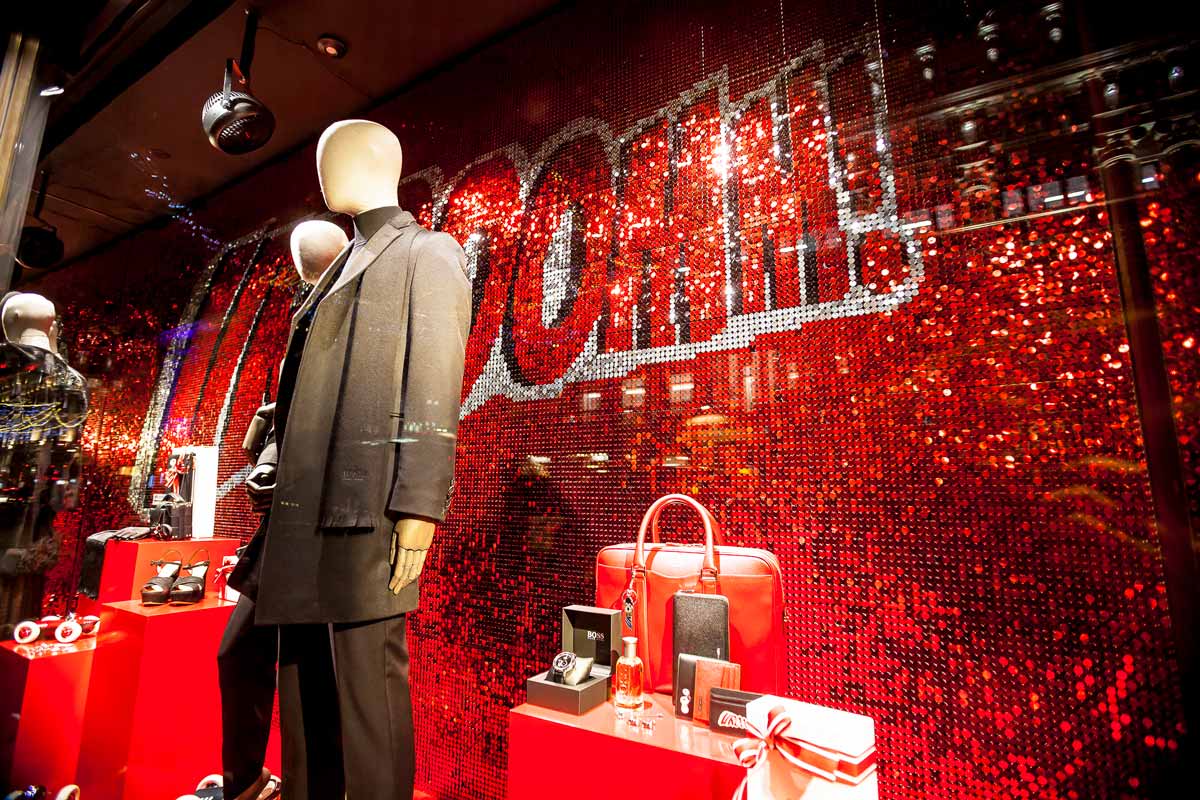 Shimmer Walls for Visual Merchandising