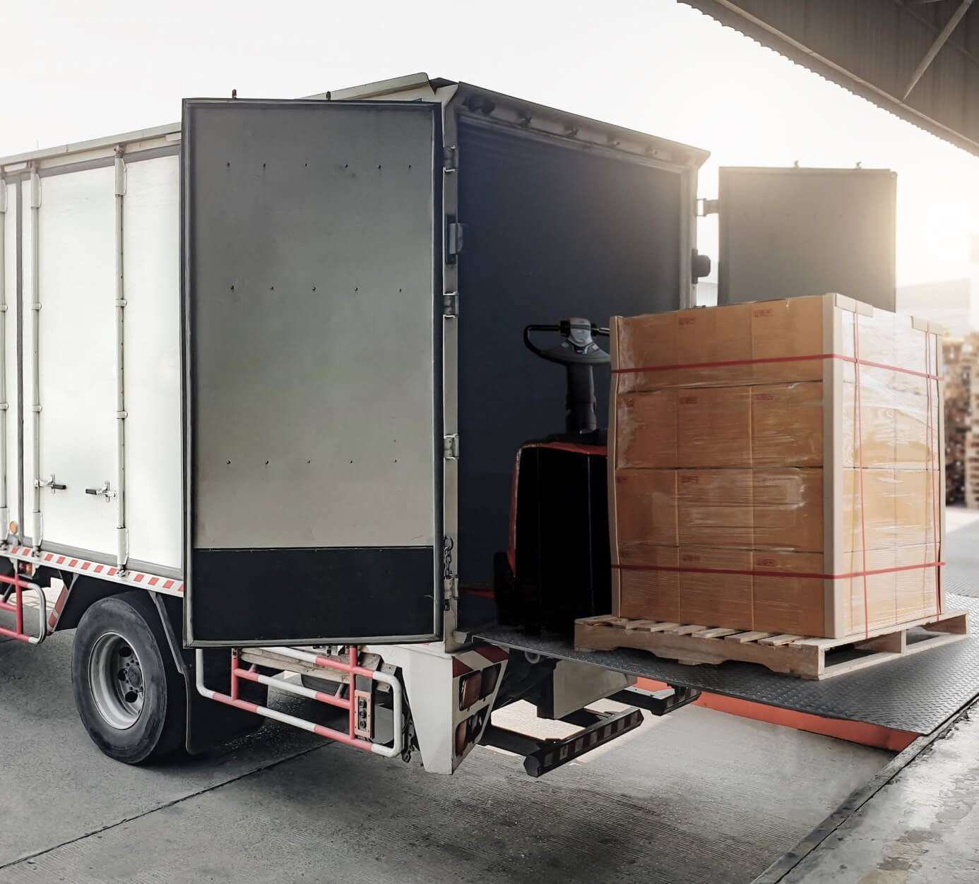 Full Truckload Services | American Diamond Logistics