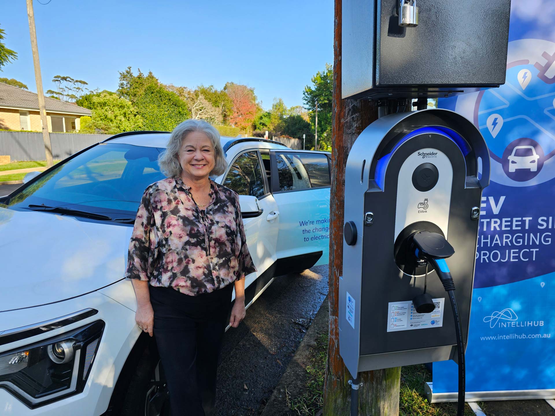 Northern Beaches power poles transformed into electric vehicle charging ...