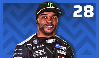 NICOLAS HAMILTON - Crazy Cart Championship