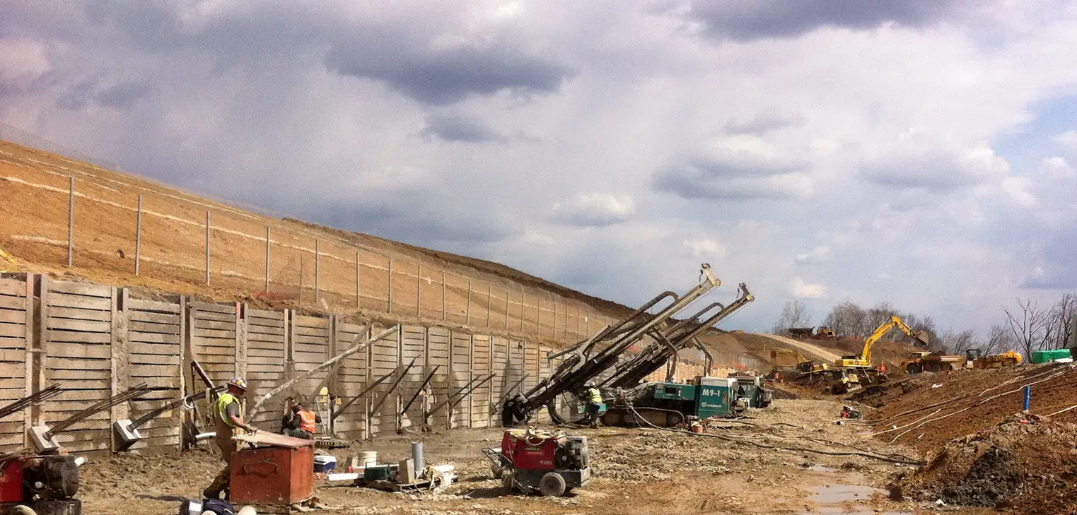 Walmart Retaining Wall - #5112.00 Phase IVA | Brayman Construction