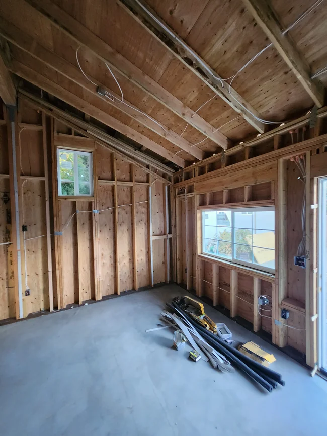 Contemporary Fremont DADU | Vargas Construction - ADU Services