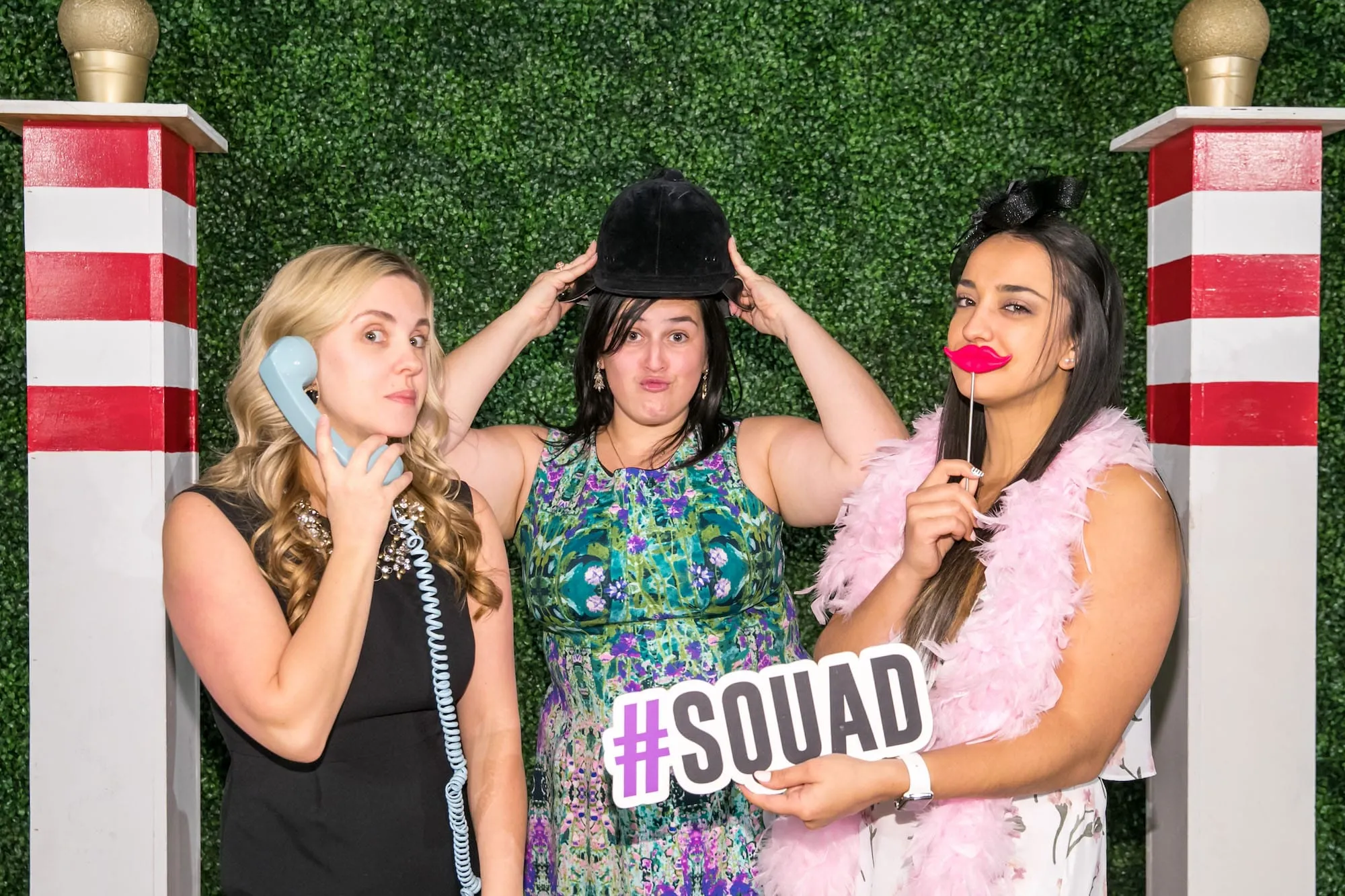 Digital Booth Rentals - Smile Lounge Interactive Photo Booths